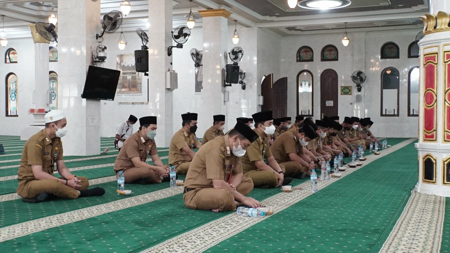 JELANG BULAN SUCI RAMADHAN, PEMKAB HSS SILATURAHMI DENGAN ULAMA ... JELANG BULAN SUCI RAMADHAN, PEMKAB HSS SILATURAHMI DENGAN ULAMA ...